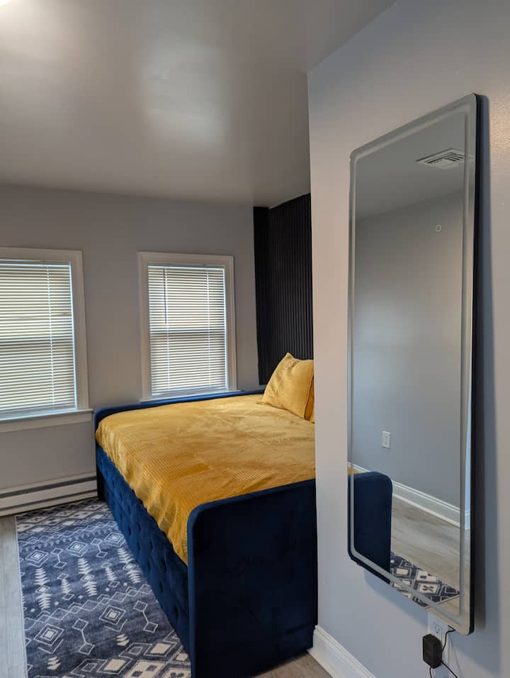 Modern Oasis In Newark - Newark