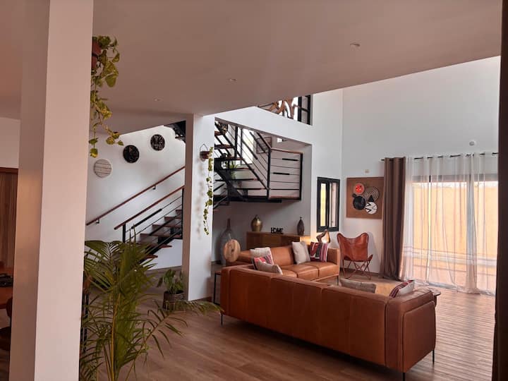 Villa Entière à La Somone Avec Piscine Privée - Senegal