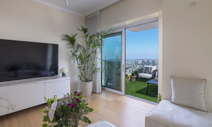 Floor 45! Unbelievable View - Tel Aviv