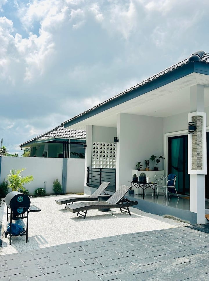 Retraite Paisible Avec Piscine à Pattaya - Thailand