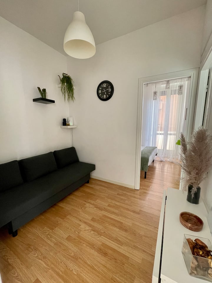 Domus I 
Cozy Apt -20 Min From Colosseum - Rome