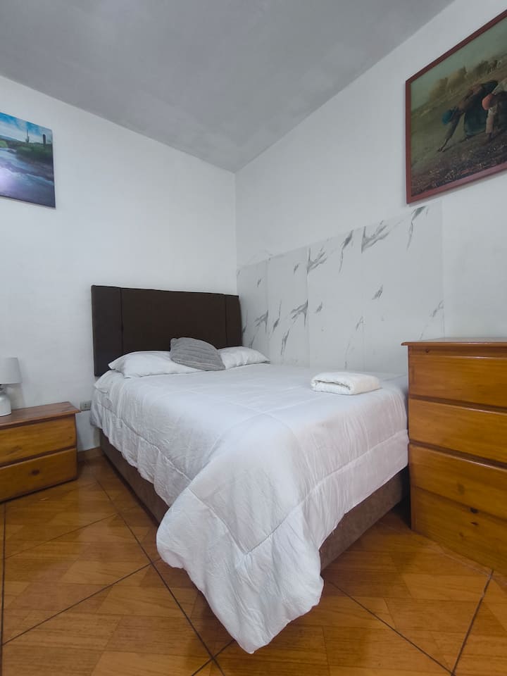 Mini Departamento En Las Flores - Peru