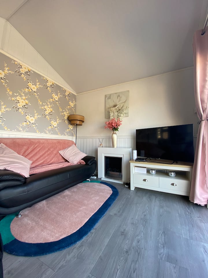 Comfort Den - Aberystwyth
