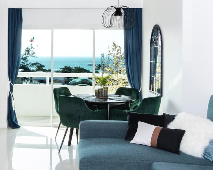 Patong Tower Apartment Family Room Sea View - Patong Beach