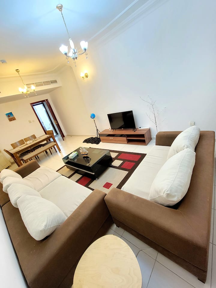 2 Bed Classic Apartment Near Dubai Border And Expo - Sharjah