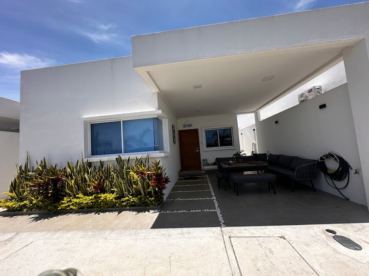 Encantadora Villa Punta Carnero - Salinas