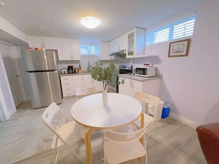 Whitby Cozy 2 Bedroom For Family - Oshawa