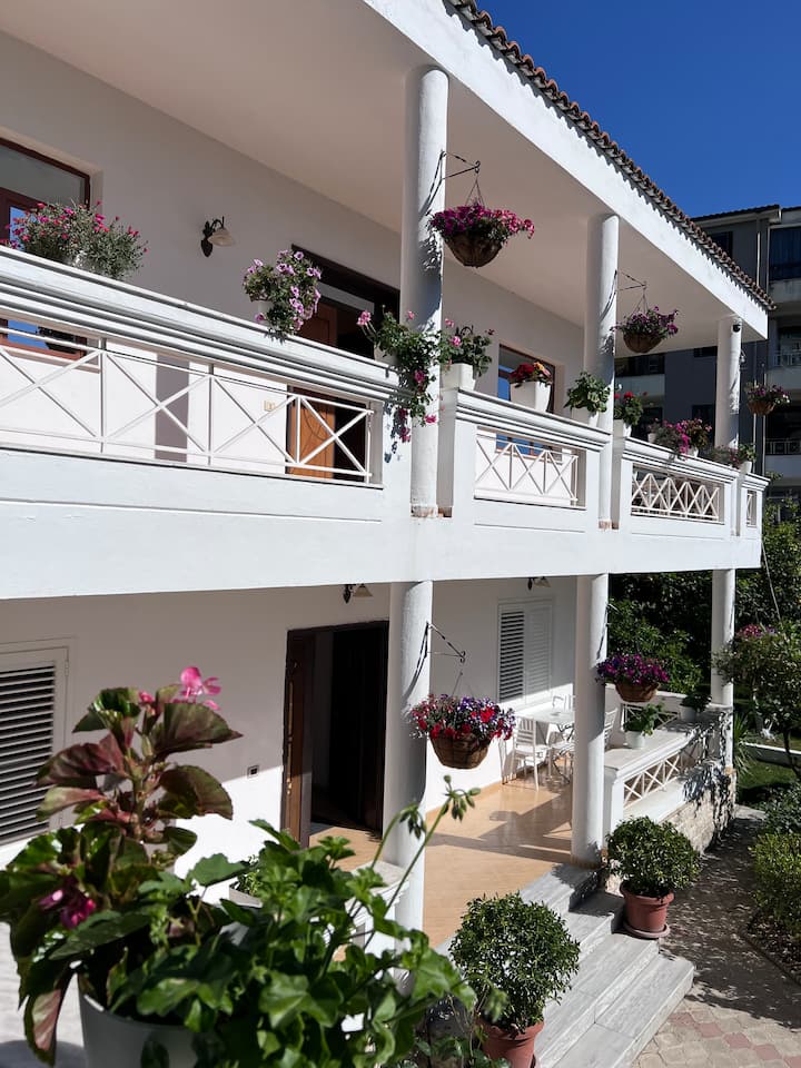 Villa Tiranë (3 Apartments) - Tirana