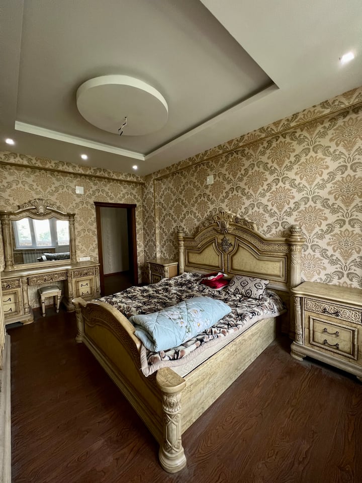 Апартаменты в центре города - Tajikistan