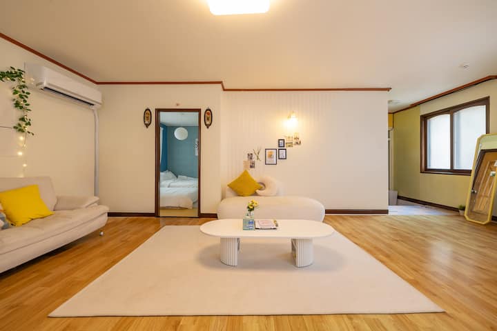 [계란프라이]#가족여행#독채#광안리해변도보5분#남천역도보6분#35평#넓은숙소#벡스코 - Busan