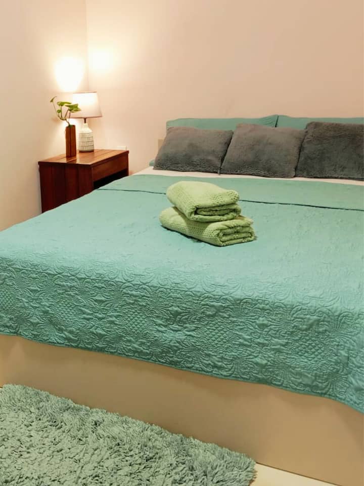Cozy Work Friendly 1-br Studio | Fiber Fast Wifi - Paramaribo