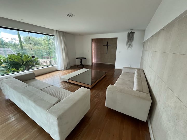 Casa Em  Bairro Nobre, 1km Da Epcar - Barbacena