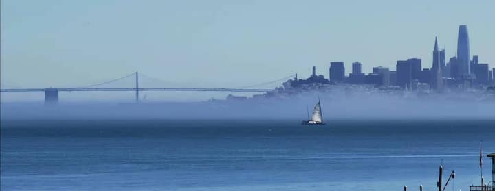 Penthouse Oceanview Walk To Town - Sausalito, CA