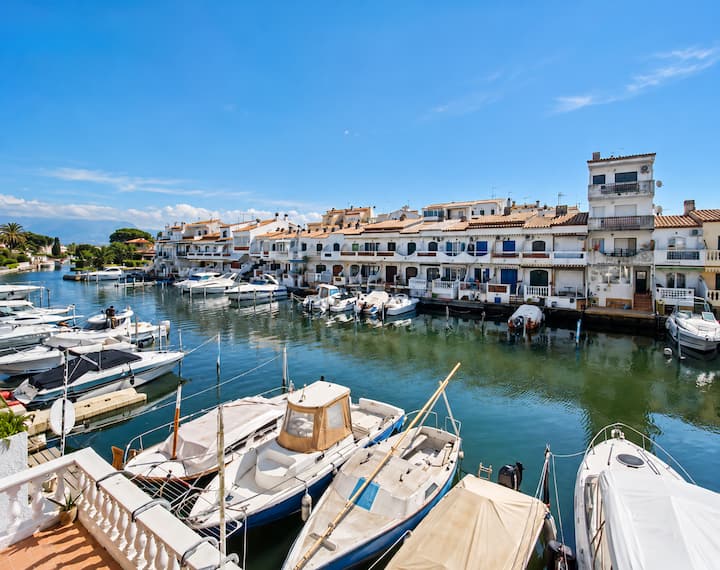 Apartamento Porto Agua Frente Del Canal - Empuriabrava