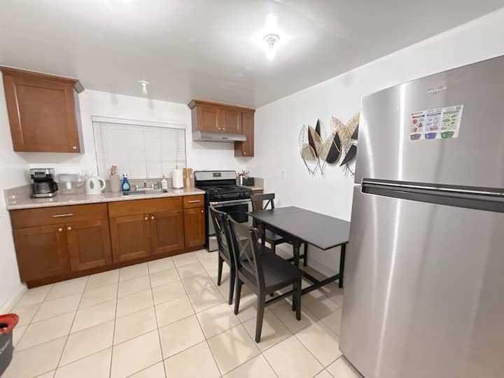 Guest House 2 Bedrooms- Minimum 31 Days - Arcadia, CA