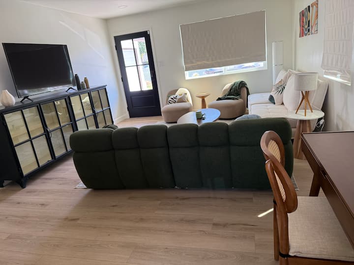 Orange County Family Home - Disneyland & Beaches - Huntington Beach, CA