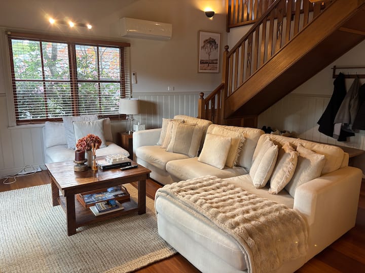 Leura Lodge | Blue Mountains Escape - Katoomba