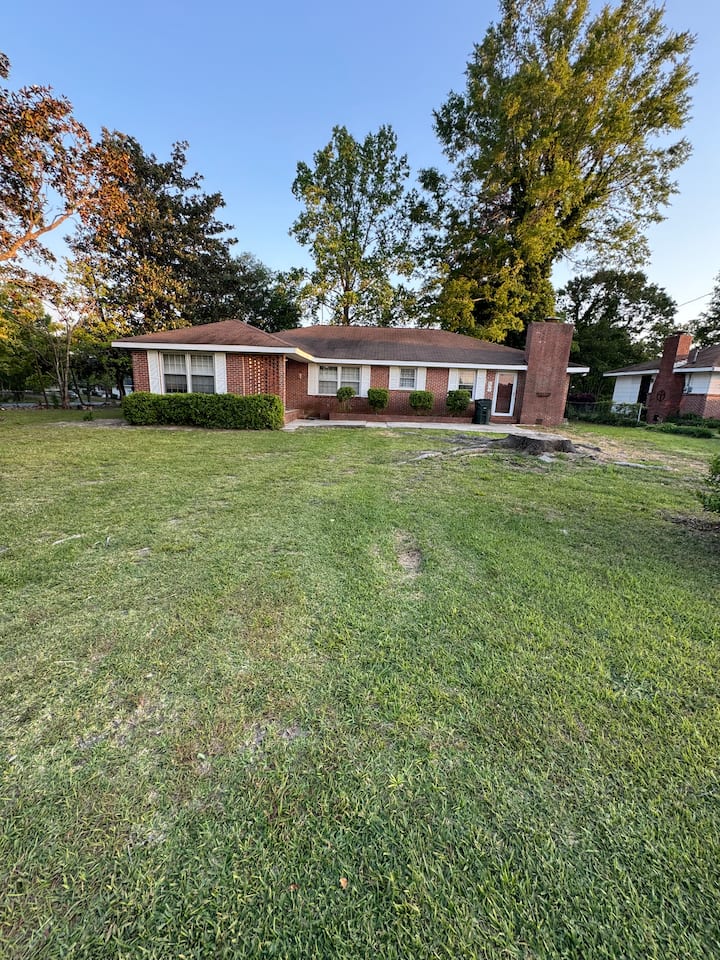 Charming House 2/2 Guest House - Warner Robins, GA