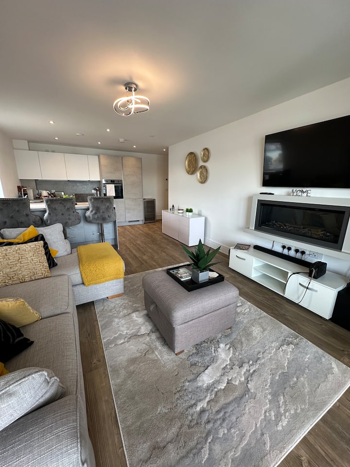 Waterfront Luxury Apartment 2 Bed 2 Bath - Southampton