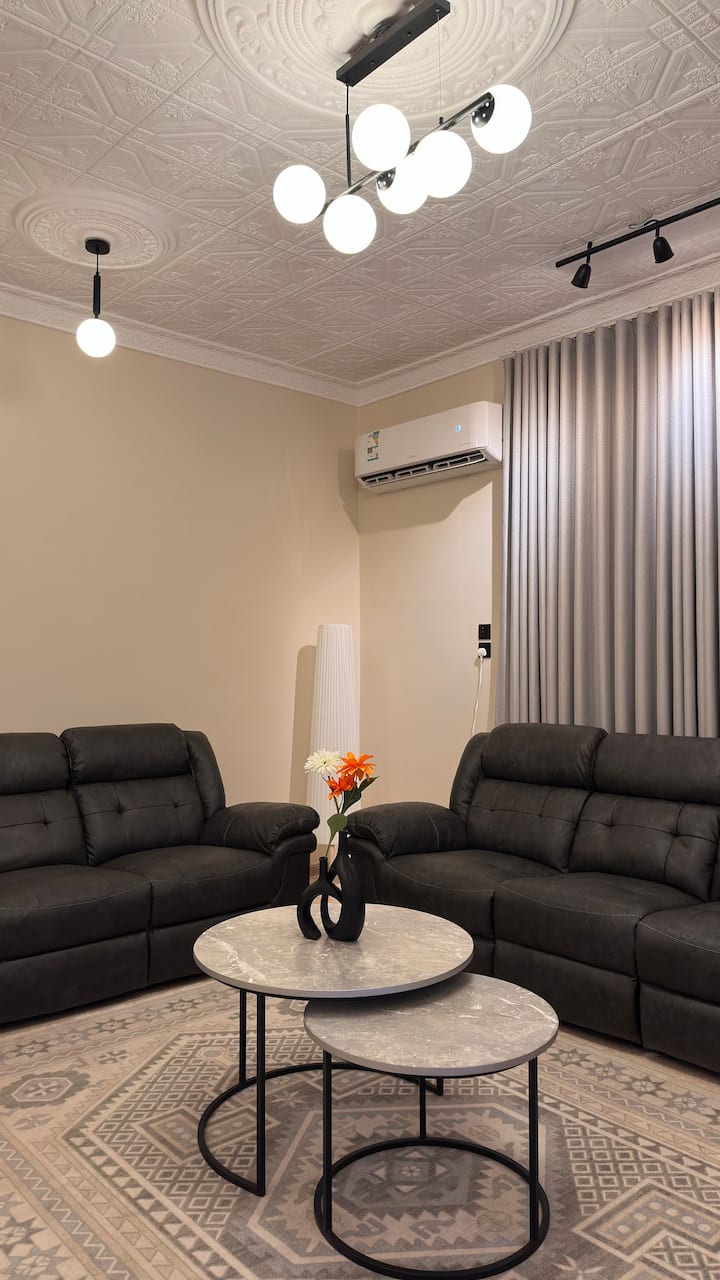 Beautiful And Spacious Apartment - Médine