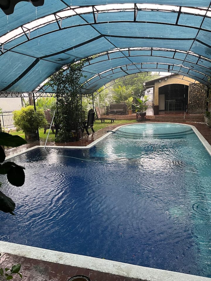 La Casa De La Colina - Chiquimula - Piscina - A/c - Chiquimula