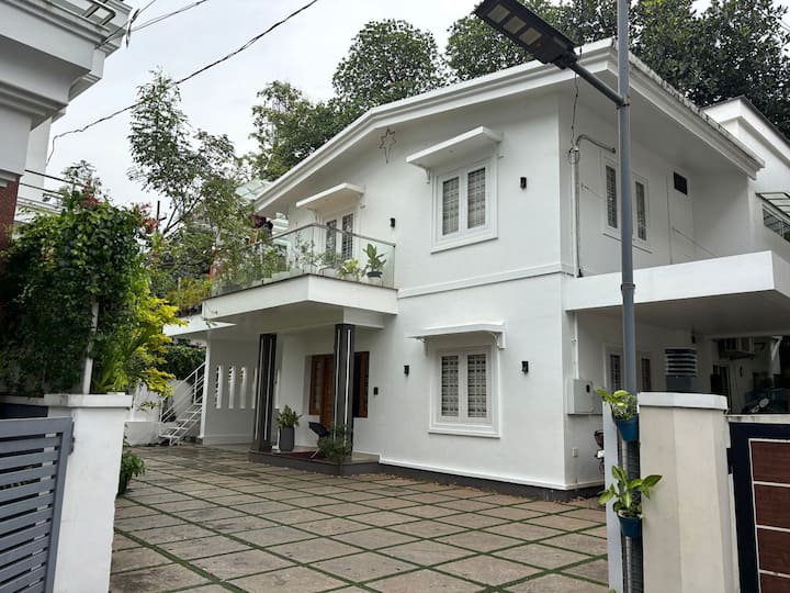 Heritage Haven By Bianco- 4bhk Independent Villa - Thrissur