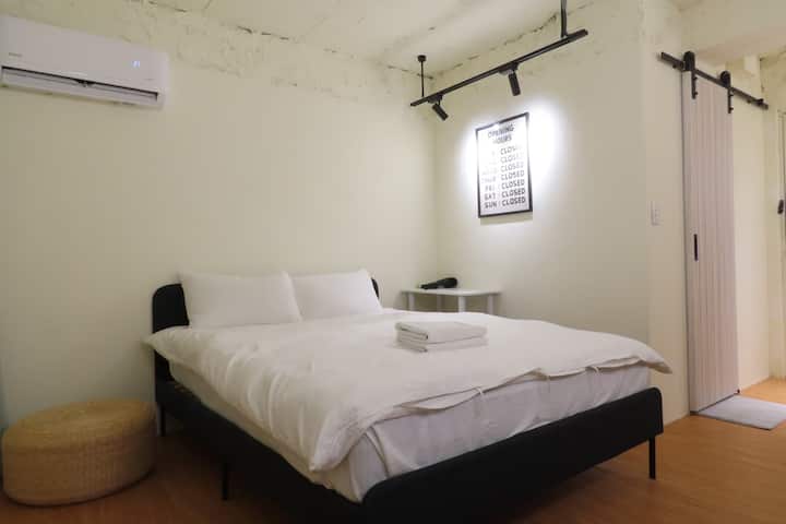 Cozzi/ximem/moca/taipei Main Station/시먼/紅樓/西門/寧夏 - 萬華區