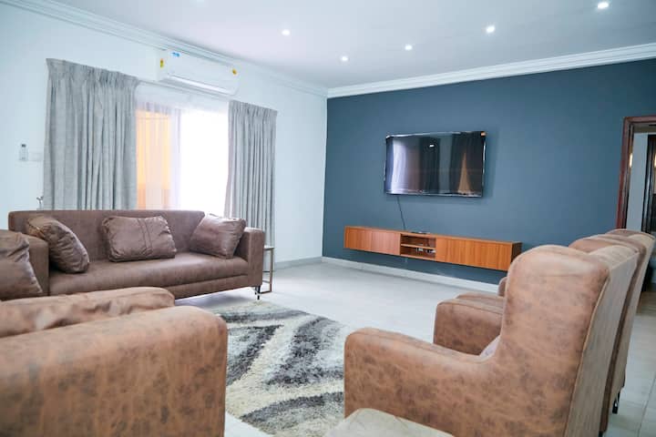 Cozy Penthouse - Ghana