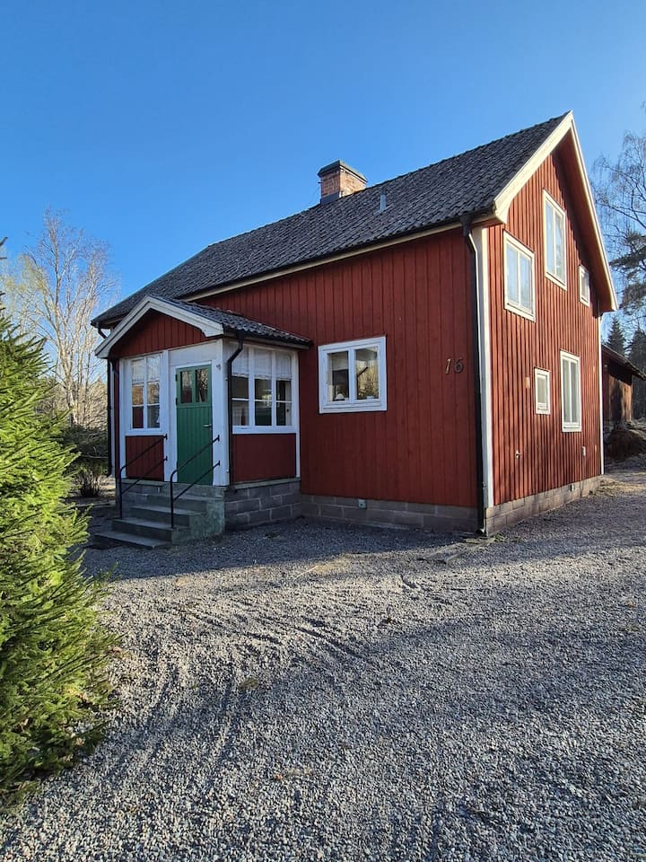 Charmigt 30-tals Hus I Strömsbergs Bruk (Tierp) - Tierp