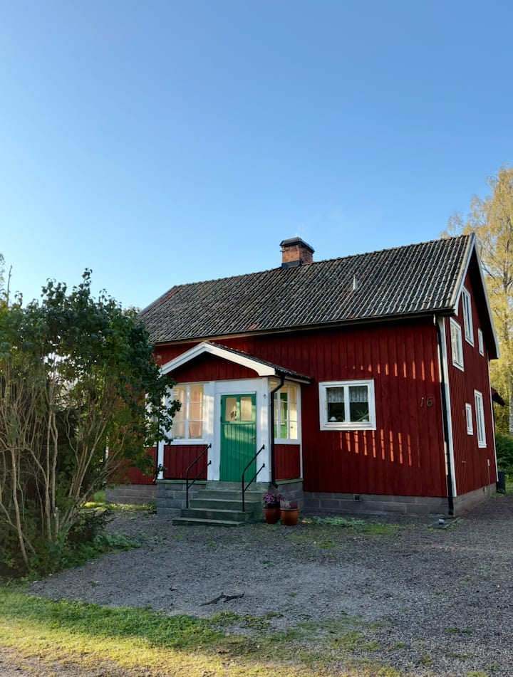 Charmigt 30-tals Hus I Strömsbergs Bruk (Tierp) - Tierp