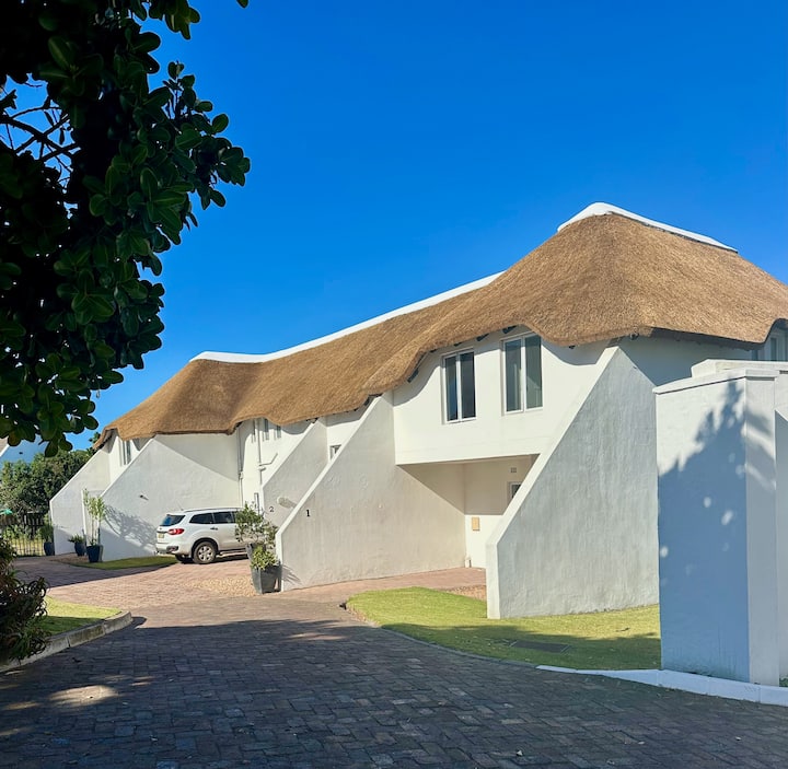 Villa 3, Walk To The Village And To The Beach - Saint Francis Bay