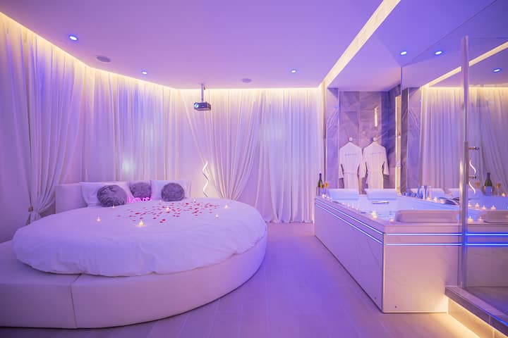 Love Suite Luxe, Lit Rond 240, Balnéo Xxl Led - Le Mans