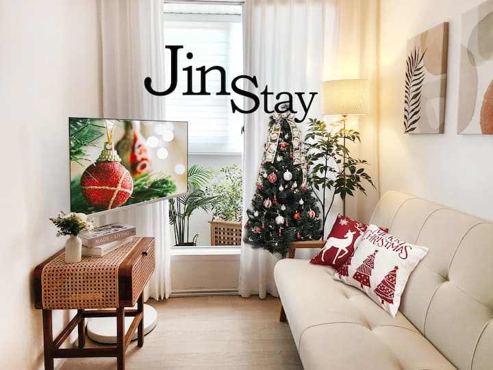 [연말 특가]합정역, 공항버스, 한강 10분 /홍대,연남,신촌/ 케이팝콘서트/K쇼핑/짐보관 - South Korea