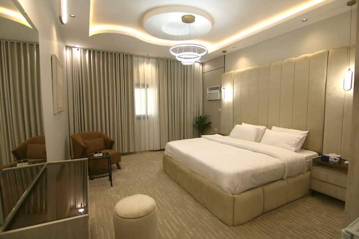 1br + Lounge | Cozy Stay W/70” Tv & Self Check-in2 - Eritrea