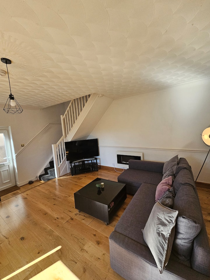 Sunny Bournemouth Home With Bbq & Outdoor Seating - Bournemouth