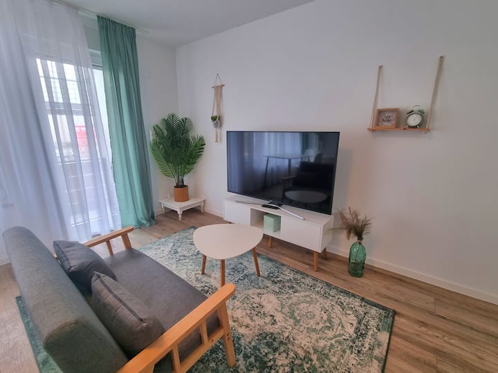 3 Zimmer / Balkon / Am Bahnhof - Sachsenheim