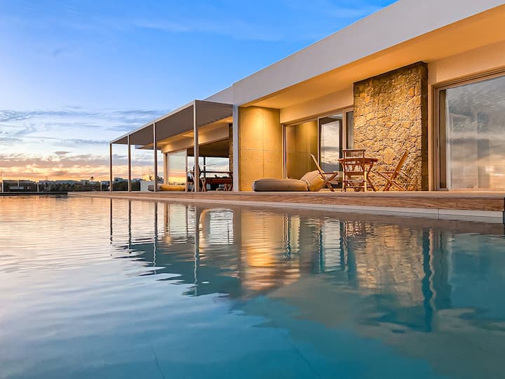 Luxusvilla Mit 25m Pool - El Cotillo