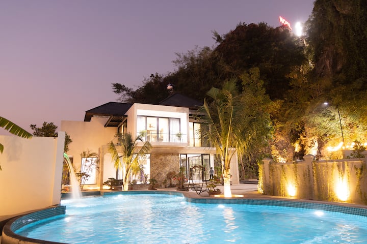 Private Pool Villa For Families & Groups • - China