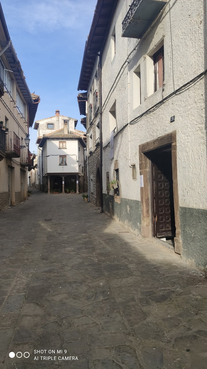 Espacio Con Magníficas Vistas - Puente la Reina de Jaca