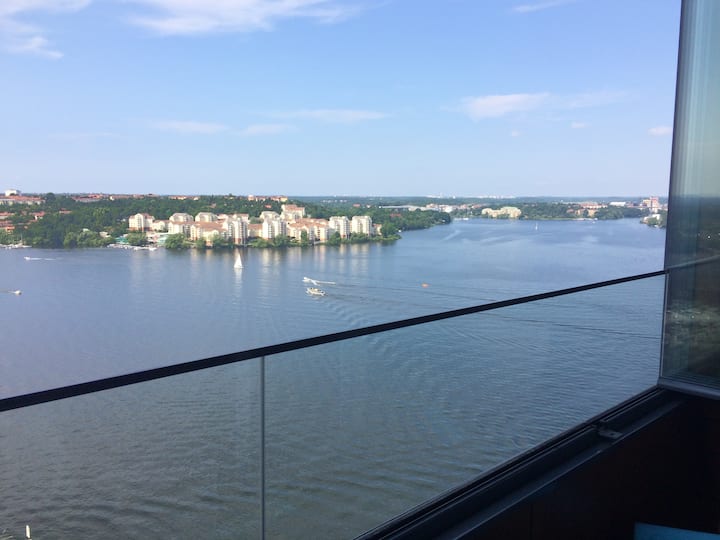 Kungsholmen, Magisk Utsikt Vid Hornsbergs Strand. - Stokholm