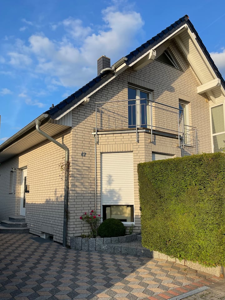 Geräumige Messewohnung 10 Gäste - Hannover