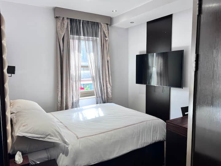 Central En-suite Room 201 - Central London