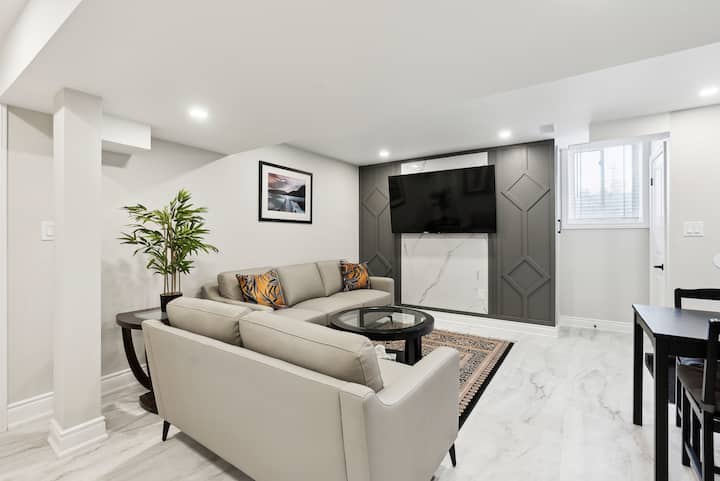 The Baker Hill Executive Suite - Whitchurch-Stouffville