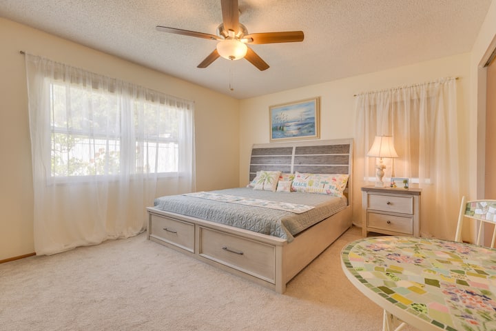 King Bed, Private Bath, Quiet And Comfy Room. - Clearwater, FL