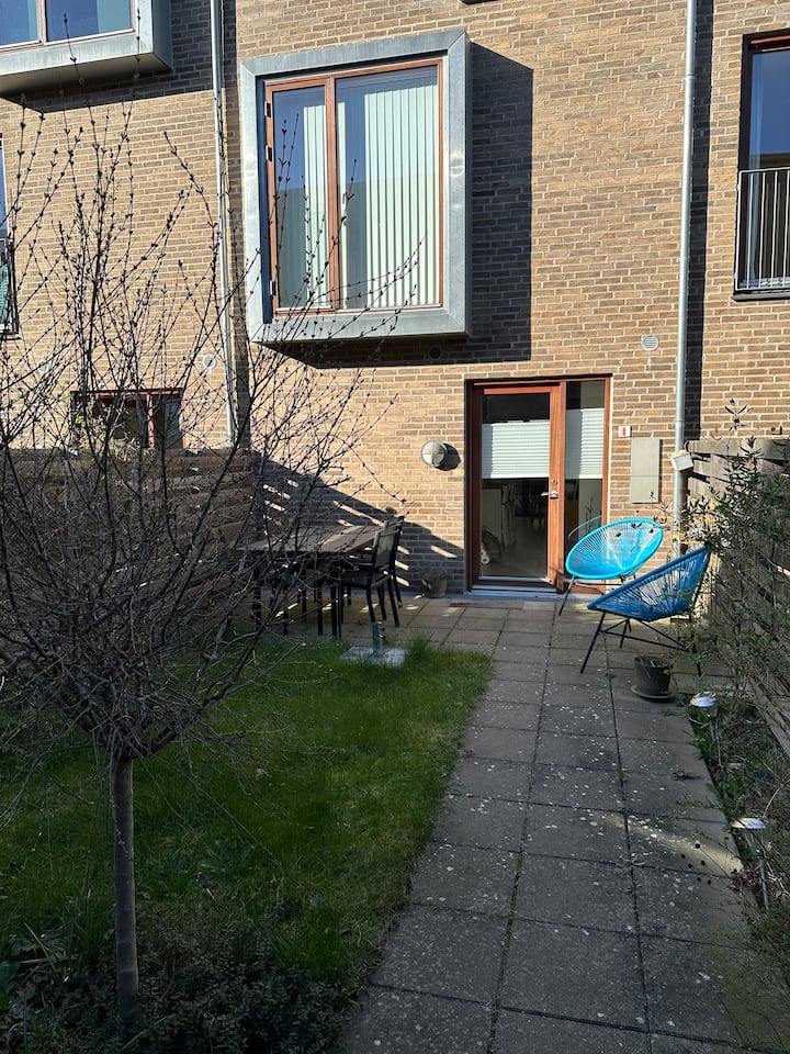 Modern Townhouse With Parking Near Metro & Harbour - Copenhagen Airport (CPH)