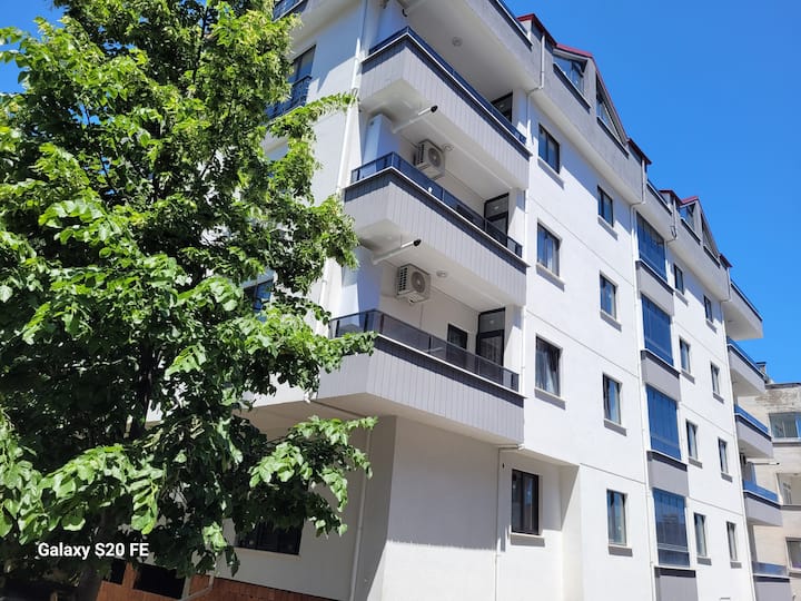 Lüks Yeni 3+1 Daire Yeni Eşya 6 Kişi Kapasite. - Trabzon