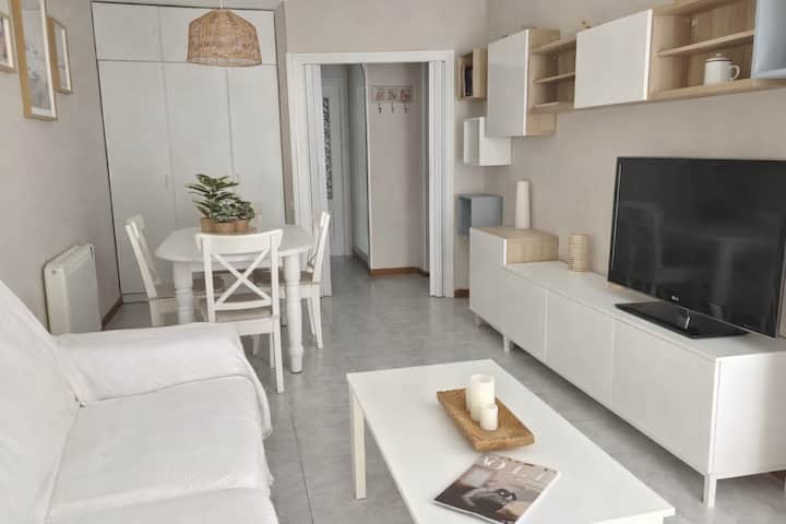 Patio + Parking · Plage 100 M · Centre - Noja
