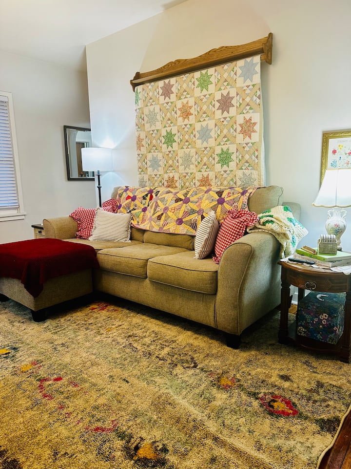 The Belle Rose-walk To The Lake | Kayaks & Bikes - Clear Lake, IA