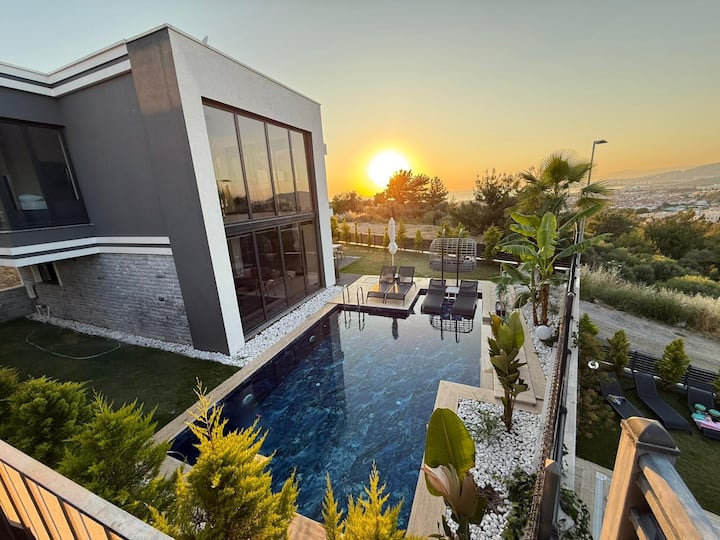 Deniz Manzaralı, ÖZel Havuzlu Villa (Mercury) - Davutlar