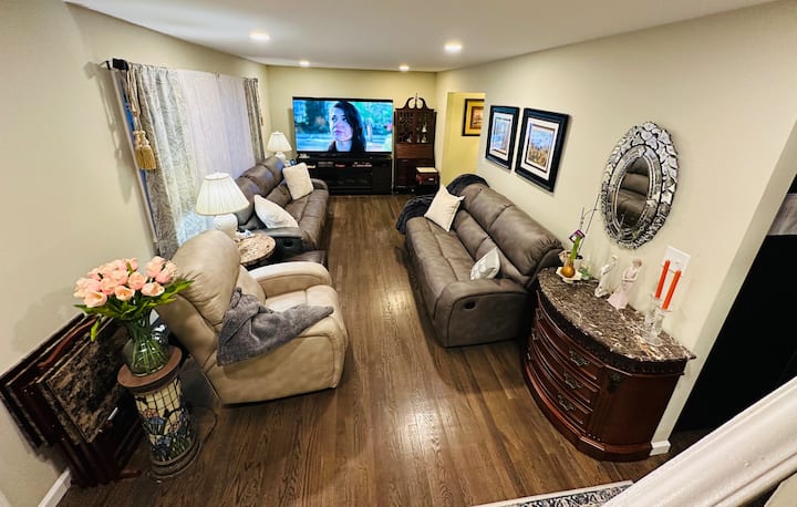 Elle’s Oasis-home Away From Home - Allentown, NJ